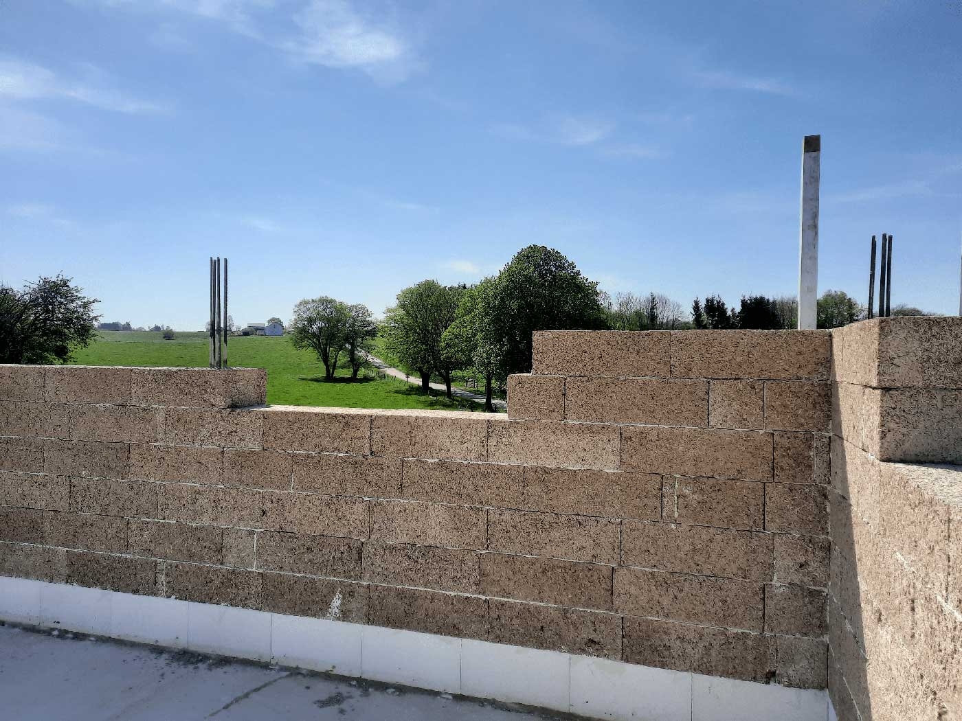 Strategic partnership signed with IsoHemp® - SAINT-ASTIER® UK